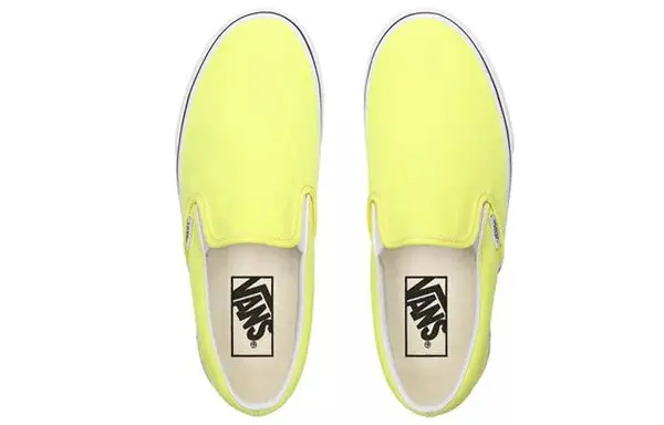VANS Classic Slip-on Sneakers - Yellow