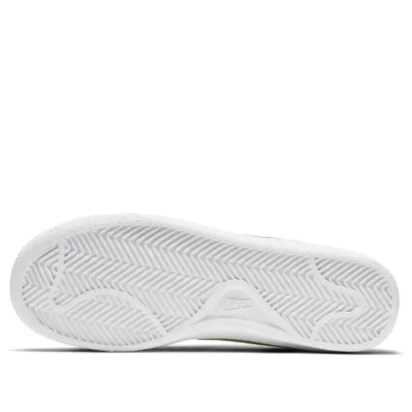 Nike Court Royale Low Top Sneakers - White/yellow