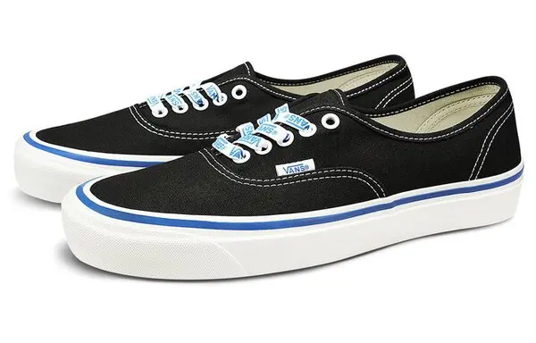 VANS Authentic 44 Low Top Sneakers - Black
