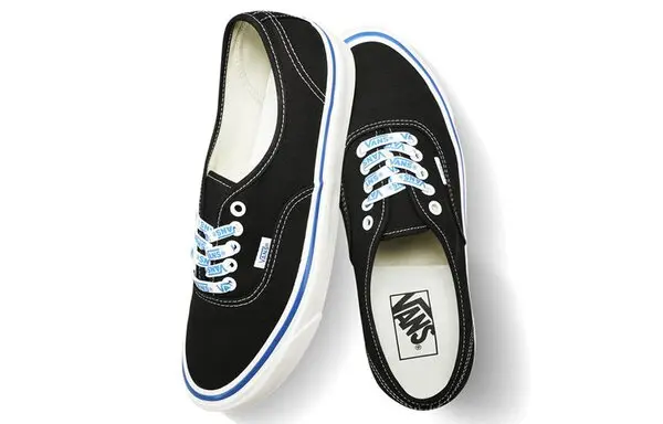 VANS Authentic 44 Low Top Sneakers - Black