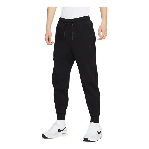 Nike Tech Graphic Sweatpants - Black