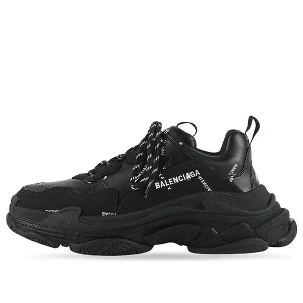 Balenciaga Triple S Sneaker With Black Logo Detailing - Black/white