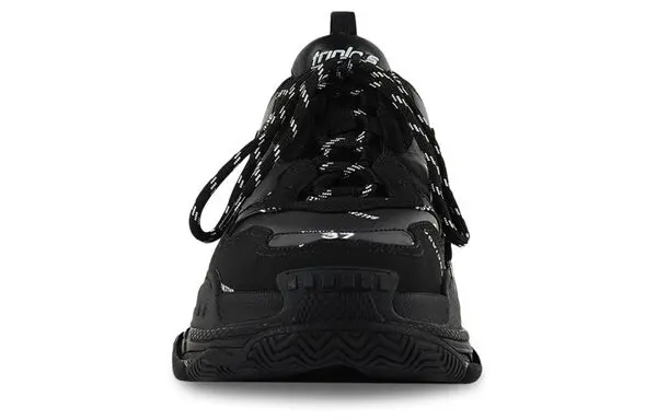Balenciaga Triple S Sneaker With Black Logo Detailing - Black/white