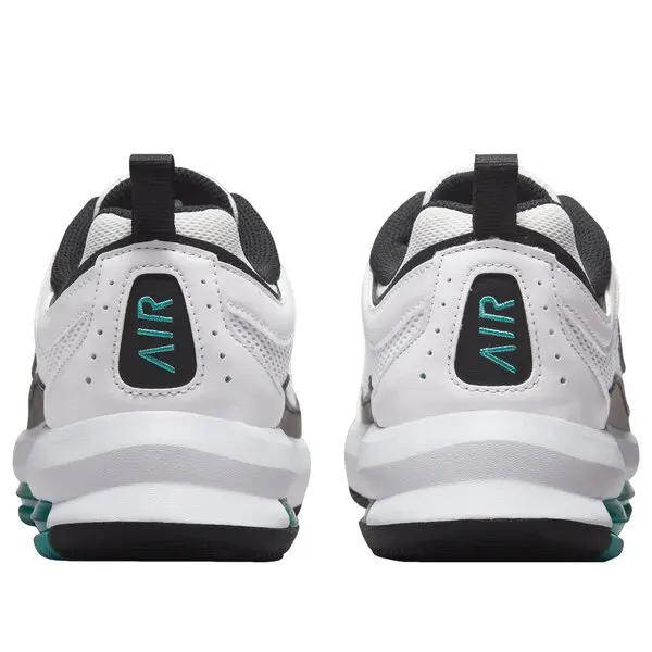 Nike Max Ap Low Top Sneakers - White/black