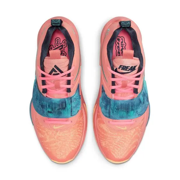 Nike Zoom Freak 3 'stay Freaky' Da0694-600 Sneakers - Orange
