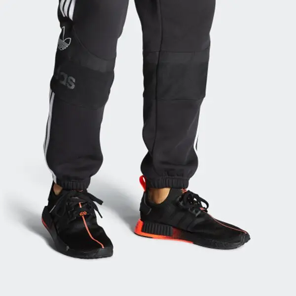 Adidas Star Wars X Nmd_r1 'darth Vader' Sneakers - Black