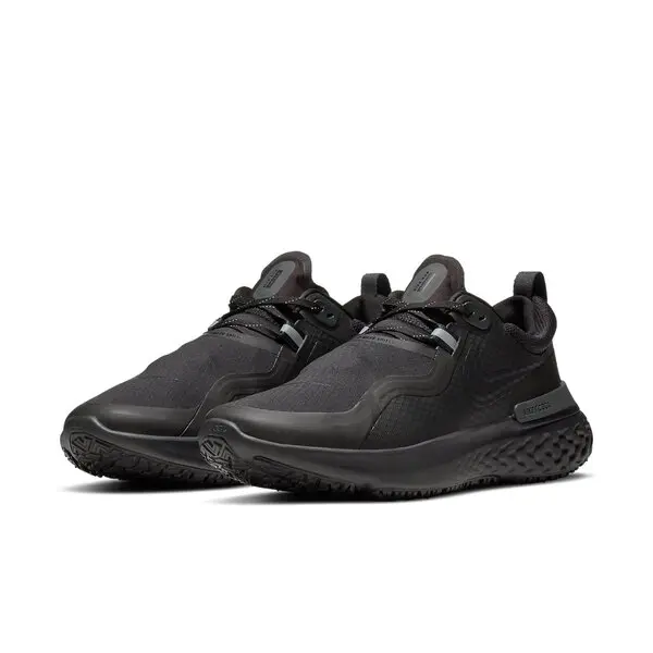 Nike React Miler Shield Low Top Sneakers - Black