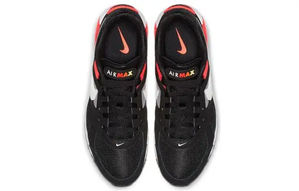 Nike Max Ivo Sneakers - Black
