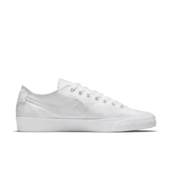 Nike Blazer Court Sb Sneakers - White