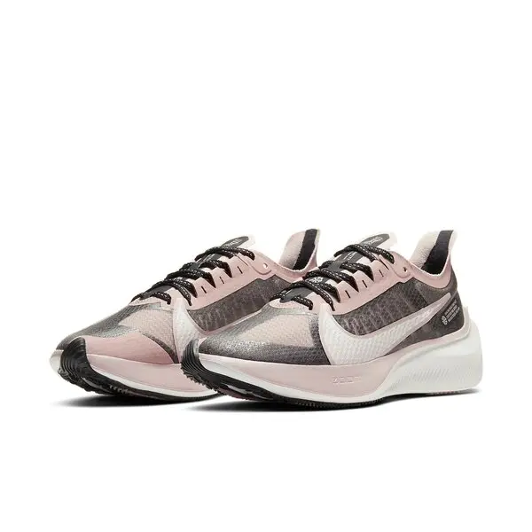 Nike Zoom Gravity Low Top Sneakers - Black/pink