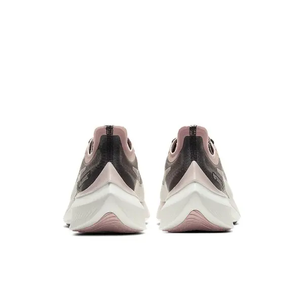 Nike Zoom Gravity Low Top Sneakers - Black/pink