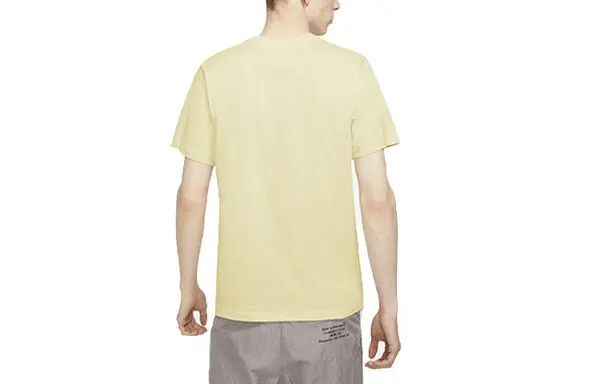 Nike Small Round Neck Short Sleeve Yellow T-shirt - Default Color