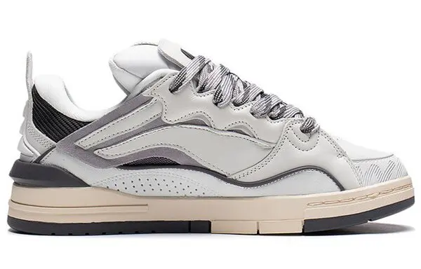 LI-NING Superwave Golden Athletic Sneakers - White/grey