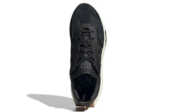 Adidas Retropy E5 "core" Low Top Sneakers