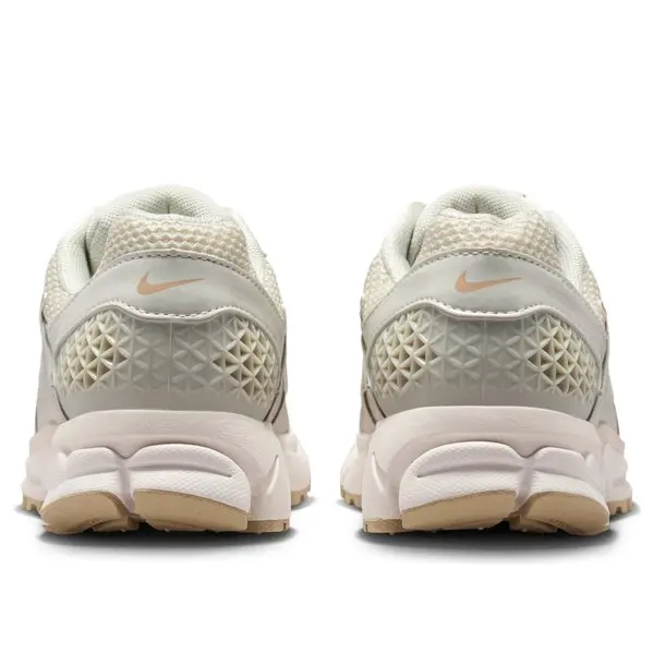 Nike Zoom Vomero Sneakers - Light Bone/phantom/light Orewood Brown