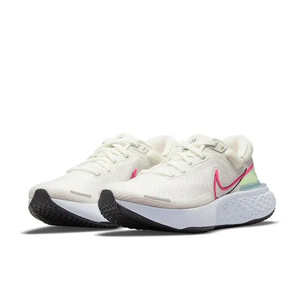Nike Zoomx Invincible Run Flyknit Sneakers
