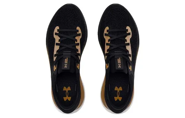 Under Armour Flow Synchronicity Mt Cn Athletic Sneakers