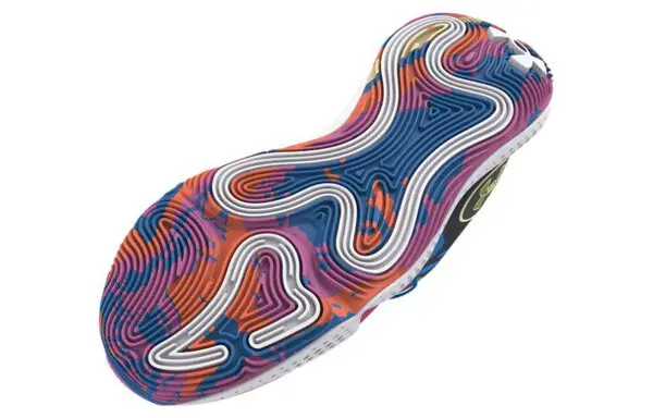 Under Armour Spawn 5 Le Low Top Sneakers