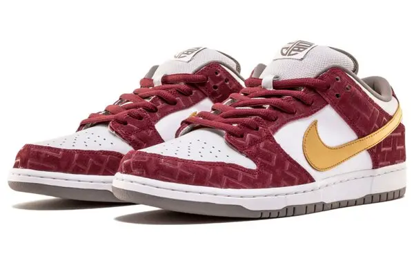 Nike Dunk Low Premium Qs Shanghai 2013 Sneakers - White