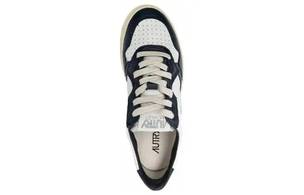 AUTRY Medalist Low Top Sneakers - White/black