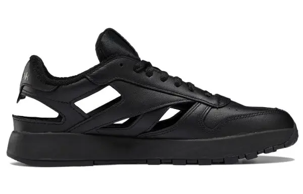 REEBOK Maison Margiela X Classic Leather Tabi Sneakers - Black