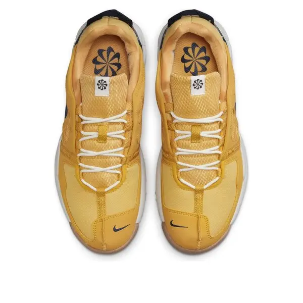 Nike Free Terra Vista Sneakers