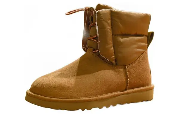 UGG Classic Maxi Toggle Mini Boots