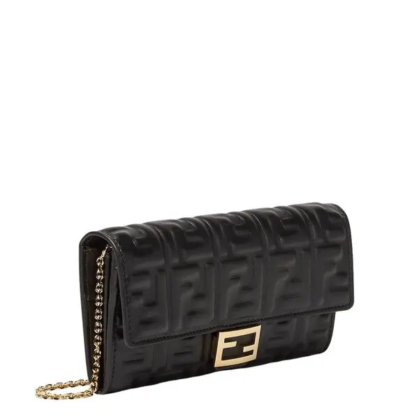 Fendi Baguette Continental With Chain