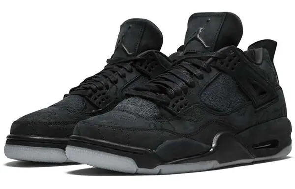 JORDAN Air 4 Retro X Kaws - Black/black