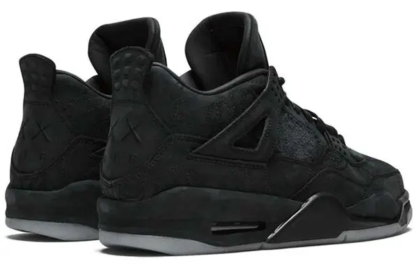 JORDAN Air 4 Retro X Kaws - Black/black