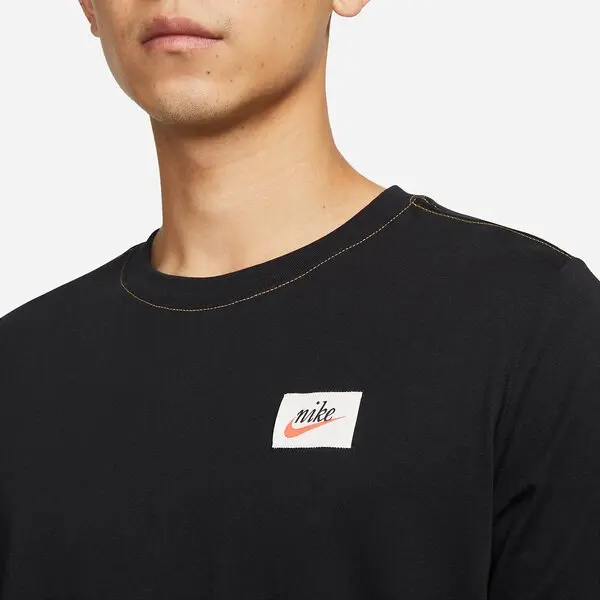 Nike T-shirt