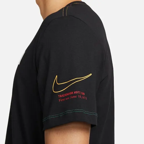 Nike T-shirt
