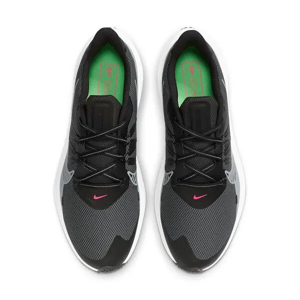 Nike Zoom Winflo Shield Sneakers