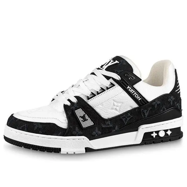 LOUIS VUITTON Trainer High Top Sneakers - White/black