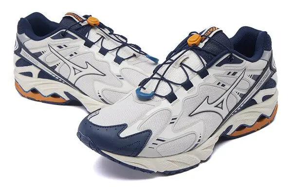 Mizuno Wave Rider V2 Slip-resistant Low-top Casual Sneakers
