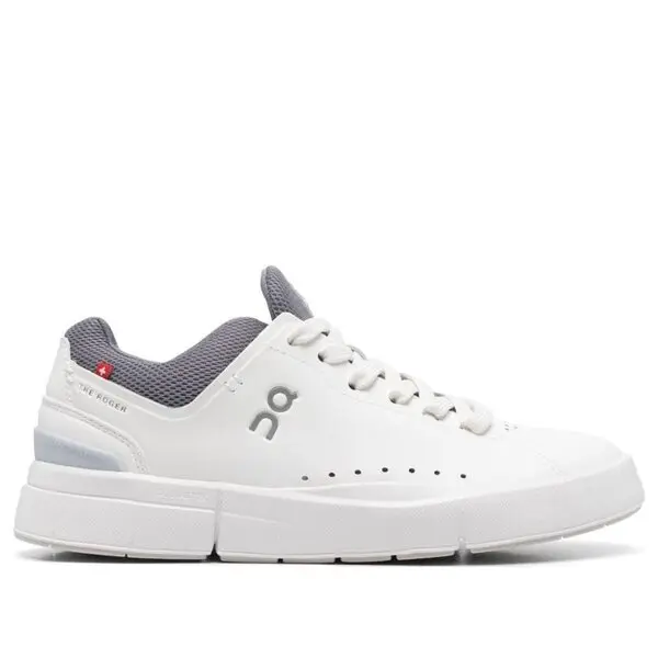 On The Roger Advantage Sneakers - White/fossil