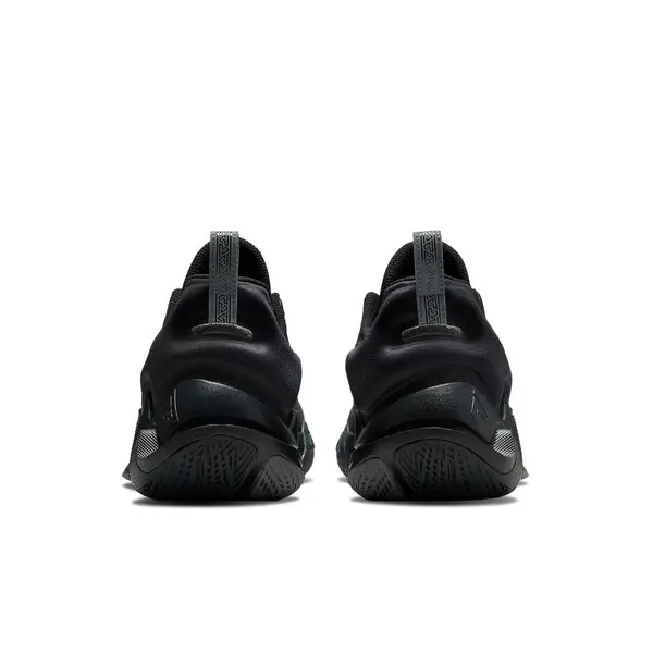 Nike Giannis Immortality Sneakers
