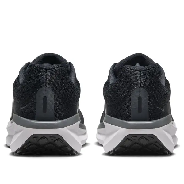 Nike Zoom Winflo Athletic Sneakers - Black/white
