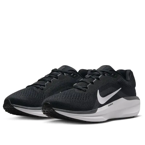 Nike Zoom Winflo Athletic Sneakers - Black/white