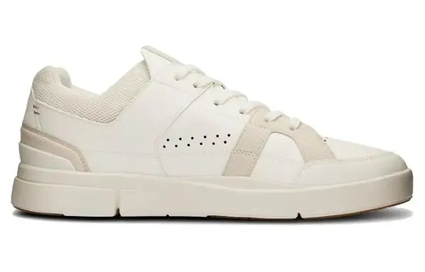 On The Roger Clubhouse Low Top Sneakers