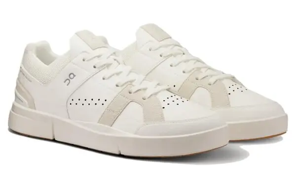On The Roger Clubhouse Low Top Sneakers
