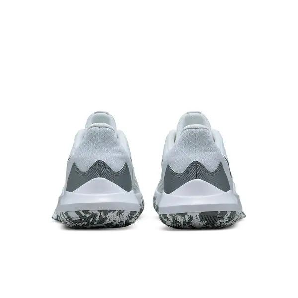 Nike Precision 5 Low Top Sneakers
