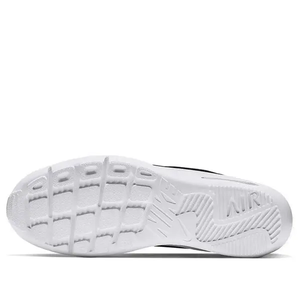 Nike Max Oketo Low Top Sneakers - White/black