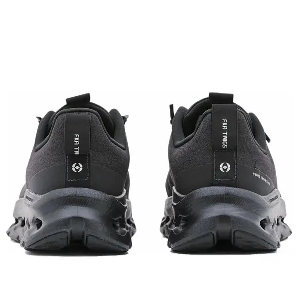 On Cloudtilt Sneakers - Black