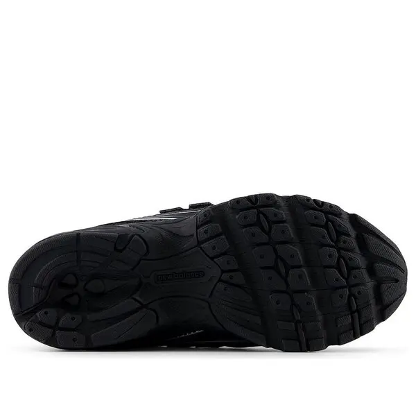 NEW BALANCE 740 Bungee Lace Sneakers