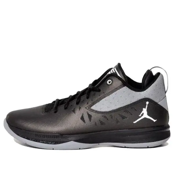 JORDAN Cp3.v Basketball Sneakers - Black/gray