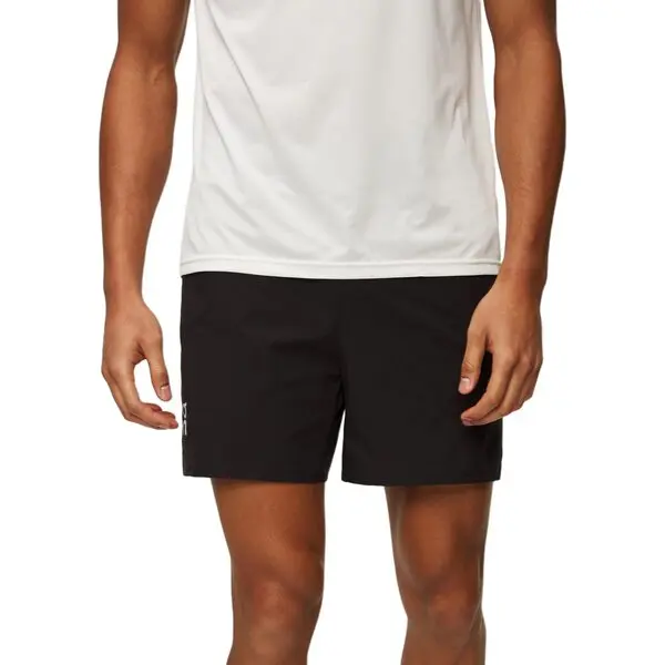 On Essential Shorts