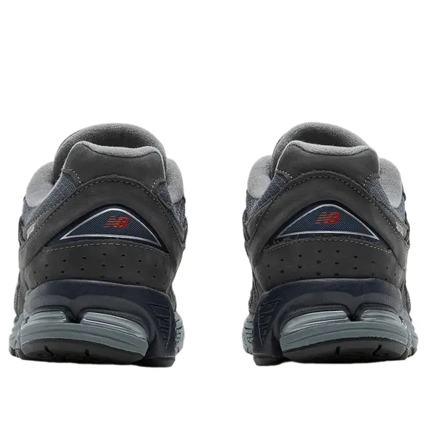 NEW BALANCE 2002r Sneakers - Black/grey