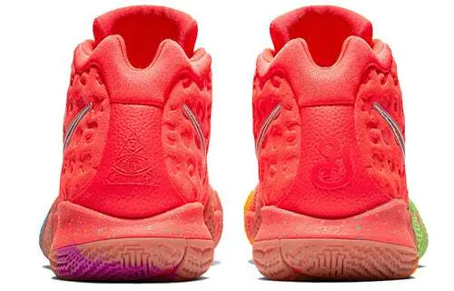 Nike Kyrie 4 "lucky Charms" Sneakers - Red