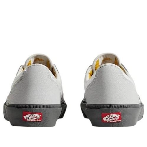 VANS Curren Sneakers